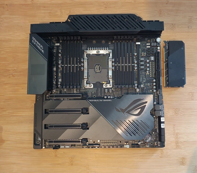 ASUS ROG DOMINUS Extreme Desktop Motherboard Intel C621 3647 LGA EEB M ...