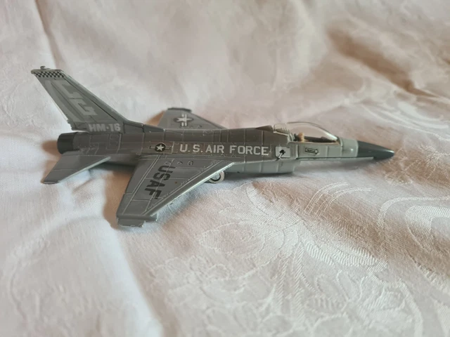 ERTL UNITED STATES Air Force F-16 Falcon Fighter Jet EUR 8,00 - PicClick DE