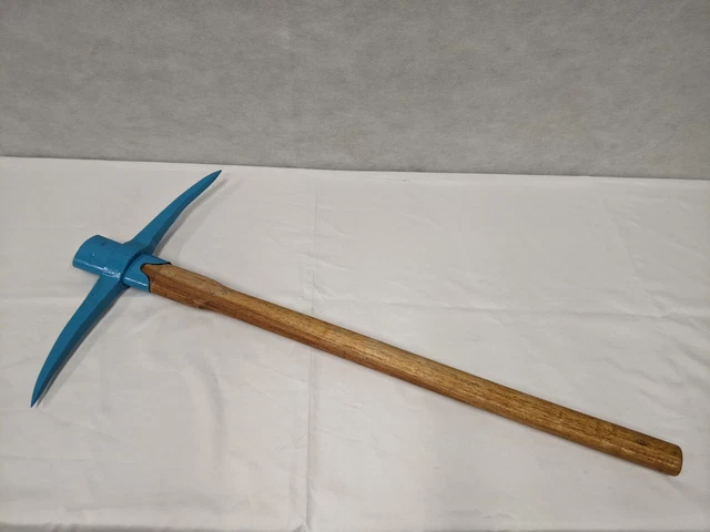 BRITISH ARMY - Military - MOD - Pick Axe - Holdfast - T NEWEY LTD ...