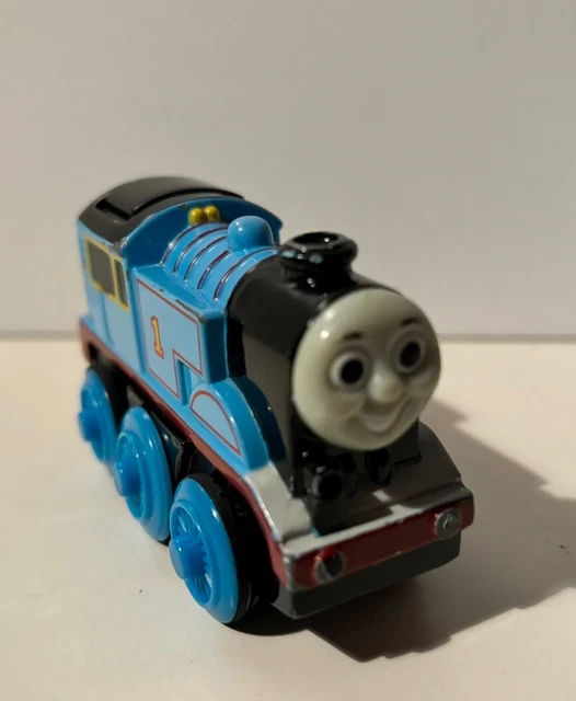 THOMAS AND FRIENDS Wooden Railway Battery Powered Thomas Engine £13.00 ...