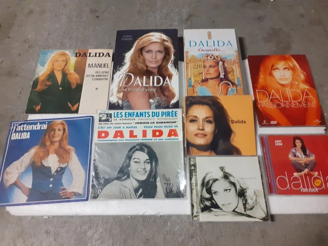 LOT.COLLECTION.DALIDA.VINYLE+DVD+LIVRE+ANNÉES 60S.70S .Tres Bon état. EUR 50,00 - PicClick FR
