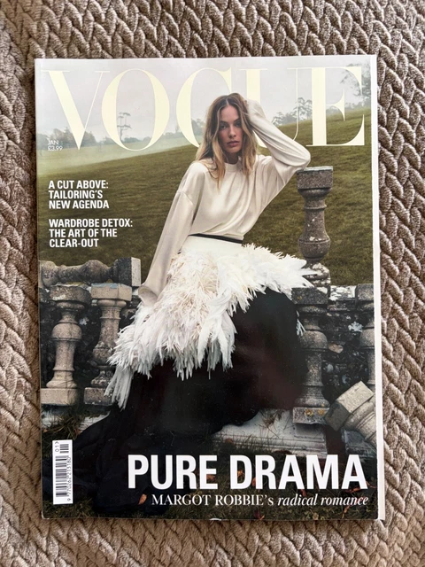 British Uk Vogue Magazine January 2026 Margot Robbie Photo Shoot New £7 7619
