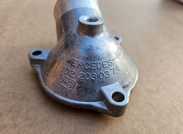 ORIGINAL MERCEDES-BENZ THERMOSTAT Housing A1022030374 W123 W124 W201 ...