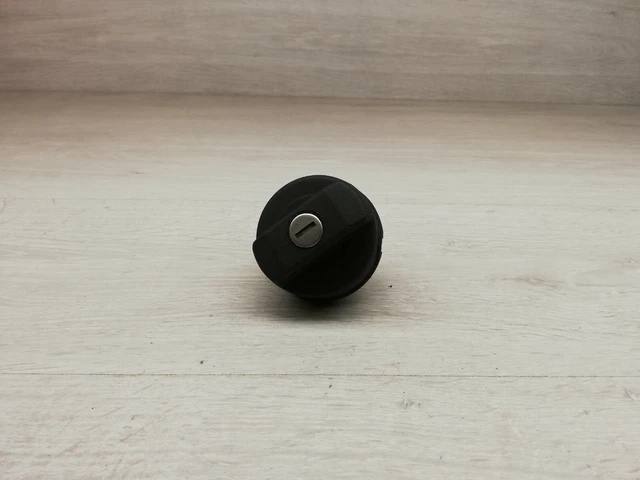 A273 VW GOLF Vento Mk3 III 3 Tankdeckel mit Verriegelung Funktion ...