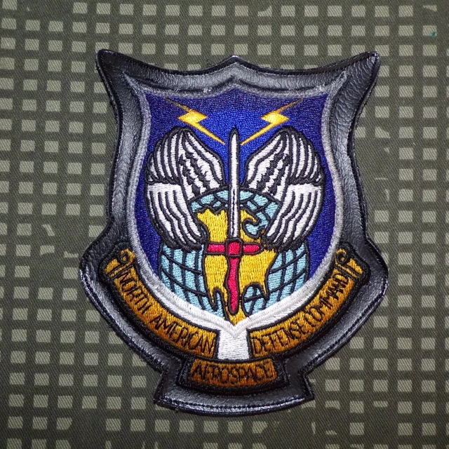 VINTAGE ORIGINAL 1980S USAF NORAD Embroidered Uniform Patch hook back ...
