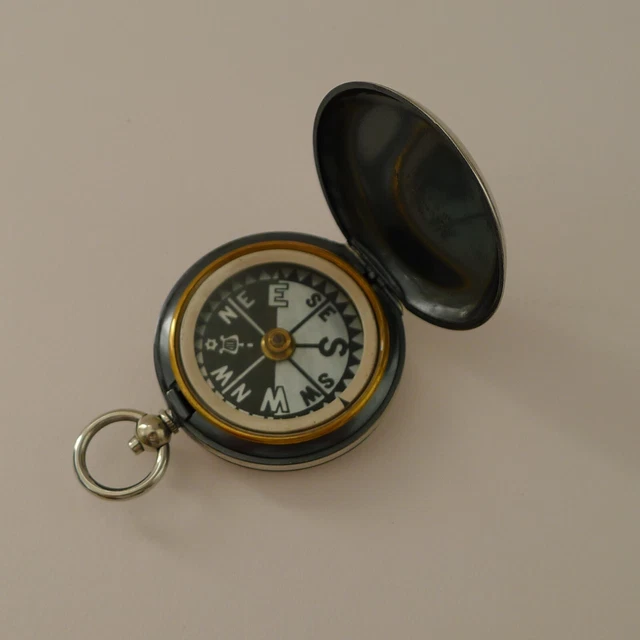 WW1 BRITISH OFFICERS Military Pocket Compass by Army & Navy c.1916 £295 ...