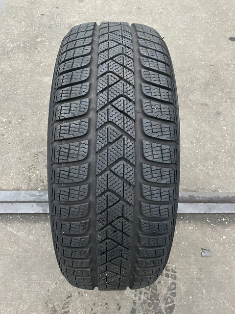 PNEUS HIVER 215/60 R16 95H Pirelli Winter Sottozero 3 Seal Inside DOT17 7-7,5 mm EUR 89,95 ...