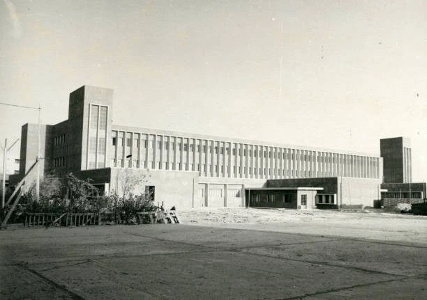 EXAMPLES OF MODERN architecture - government building Riyadh early ...
