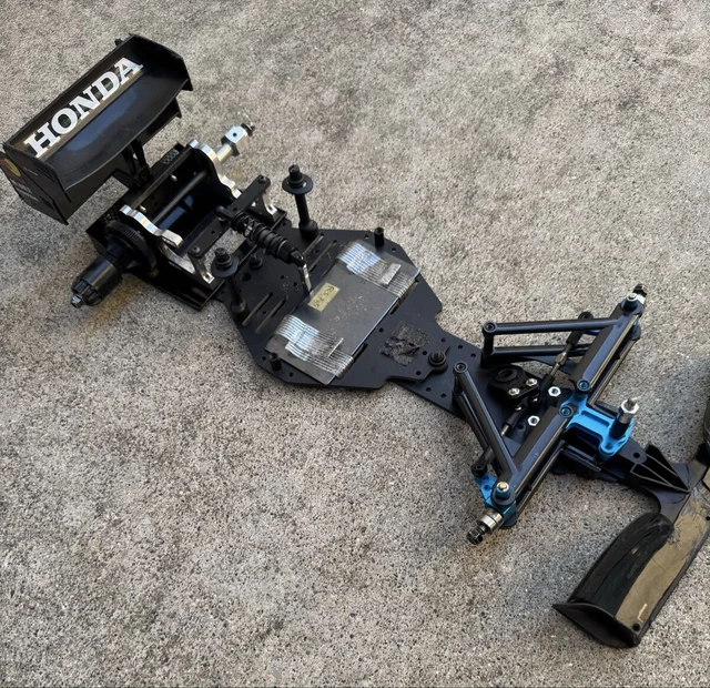 OLDERF OF-01 F1 Red Bull Honda RC Formula Car Chassis with Unused Parts ...