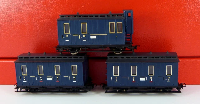 3 X EGGER BAHN or JOUEF HOe / OO9 BLUE CLERESTORY ROOF COACHES INC PASS ...