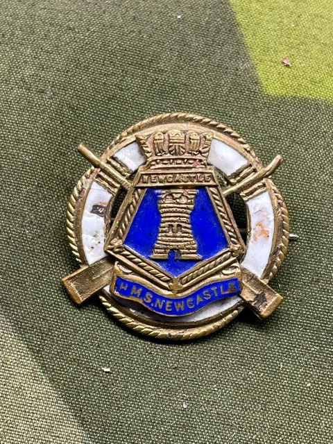 ORIGINAL VINTAGE ROYAL Navy HMS Newcastle Veterans Pin Backed Badge $16 ...