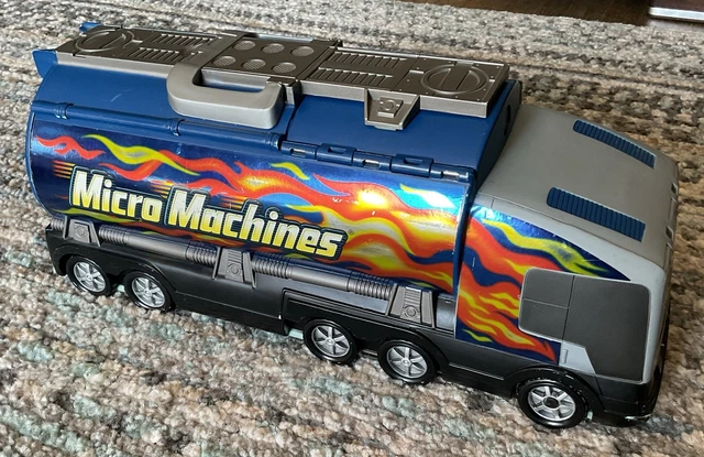 HASBRO MICRO MACHINES Super Stunt City 2001 with Car Launcher and 4 ...