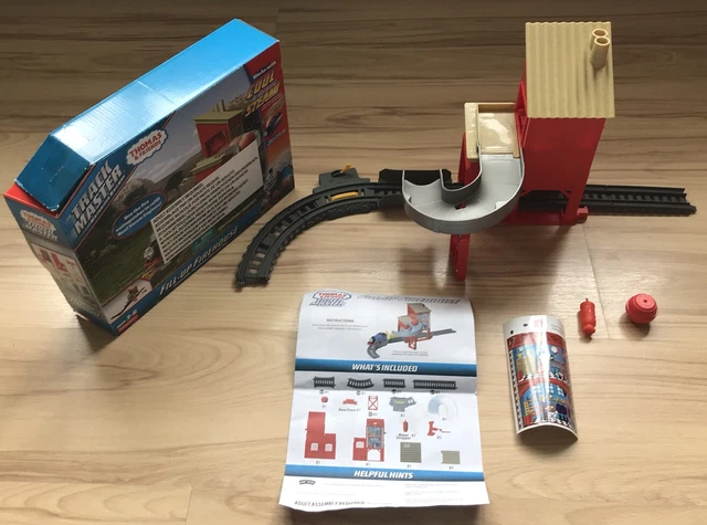 THOMAS & FRIENDS Trackmaster Fill-Up Firehouse Set Train Track £11.50 ...
