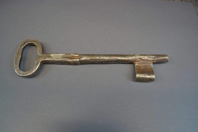 N°3 TRES GRANDE Clef Ancienne En Fer Xviii Ref Ap171 EUR 30,00 ...