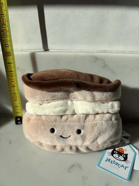 JELLYCAT PRETTY PATISSERIE Eclair Amuseable Plush RETIRED £10.77 ...