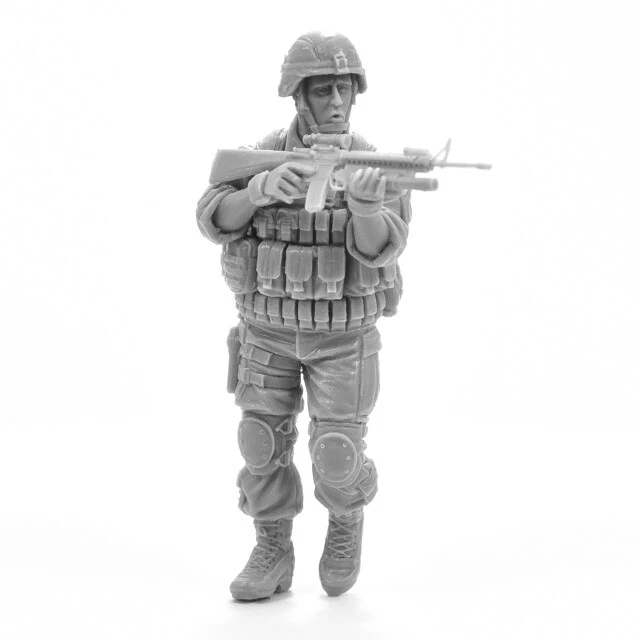 ASSAULT 1/35 US Marine Corps Infantryman w/M16 in Afghanistan 2012 EUR ...