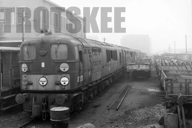 LARGER NEGATIVE BR British Railways Diesel Loco Class D16/1 10203 1966 ...