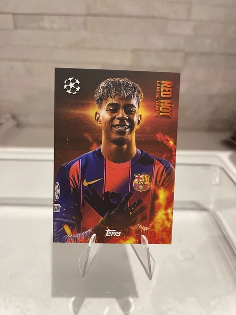 TOPPS MATCH ATTAX 2025/26 2026 Lamine Yamal Red Hot Ultra Rare Card 1: ...