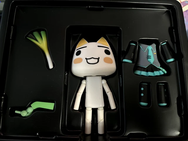 KAIYODO TAITO PRIZE Revoltech Dokodemo Hatsune Miku Ver. Toro/Kuro ...