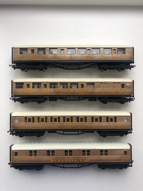 4 HORNBY LNER Teak Coaches / Sleeper Car Model Railway OO Gauge £33.00 ...