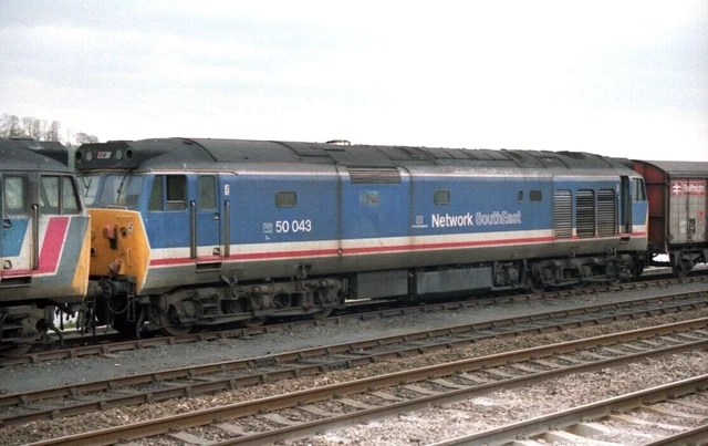 ORIGINAL 35MM NEGATIVE BR British Railways Loco Class 50 50043 scrap ...
