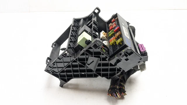 AUDI Q3 BCM Body Control Module Ecu 2.0 Tdi Diesel 8X0907063 8U Mk1 ...