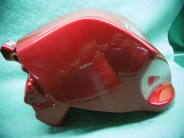TRIUMPH GAS TANK (Int.aa + ) Fuel Tank Sprint St 1050 2005 2006 Plastic ...