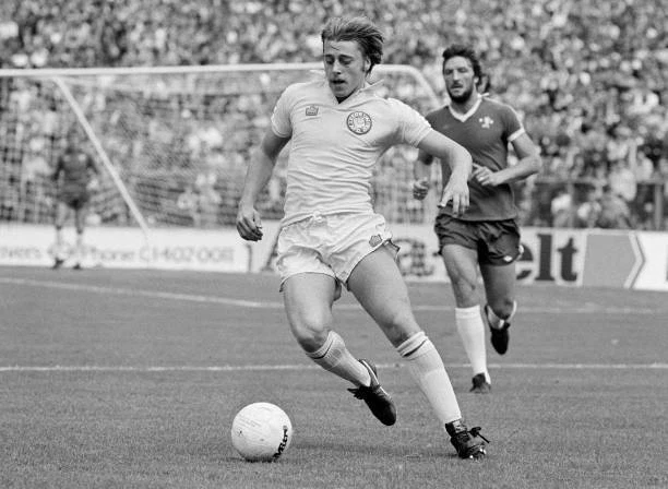 JOHN HAWLEY FOOTBALL League Div Stamford Bridge 1978 Football Old Photo ...