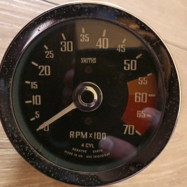 VINTAGE MGB SMITHS 80mm Tachometer / Rev Counter EUR 136,46 - PicClick FR