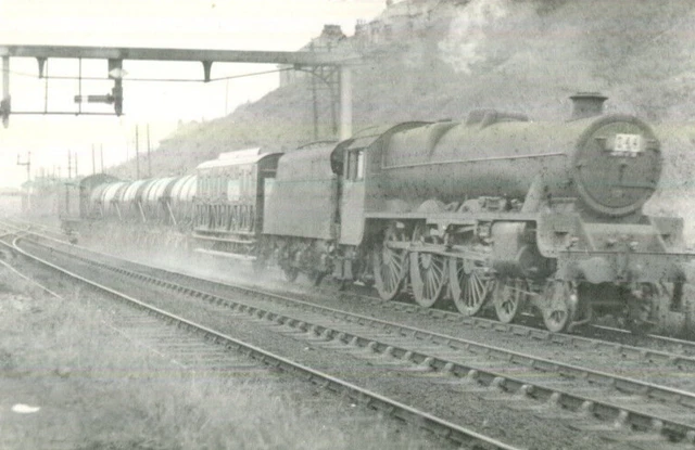 RAILWAY PHOTO LMS Jubilee Class No 5674 DUNCAN up milk train Hest Bank ...