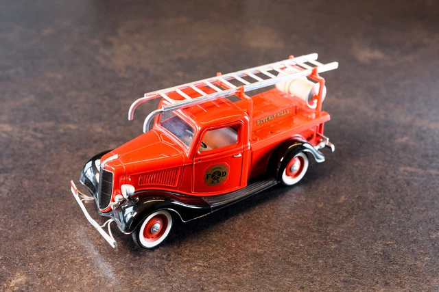 FEUERWEHR MODELLAUTO SOLIDO Ford V8 Metall 1:19 ohne OVP EUR 15,00 - PicClick DE