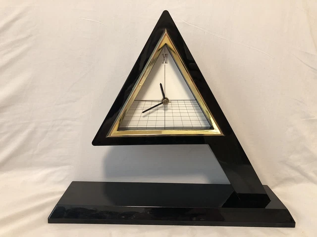 RARE MEMPHIS STYLE 1980s floating geometric triangle clock (Toyo ...