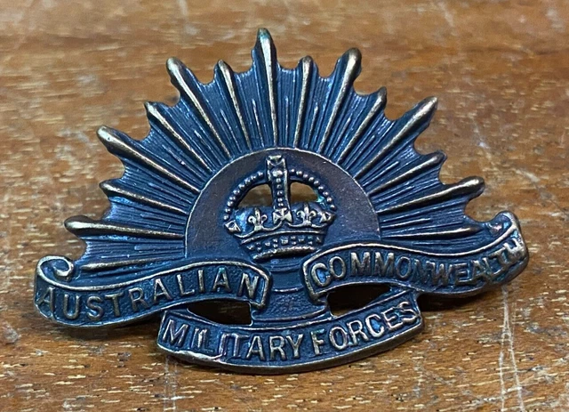 LOVELY AUSTRALIAN COMMONWEALTH Military Forces Military Cap Badge A60 £ ...