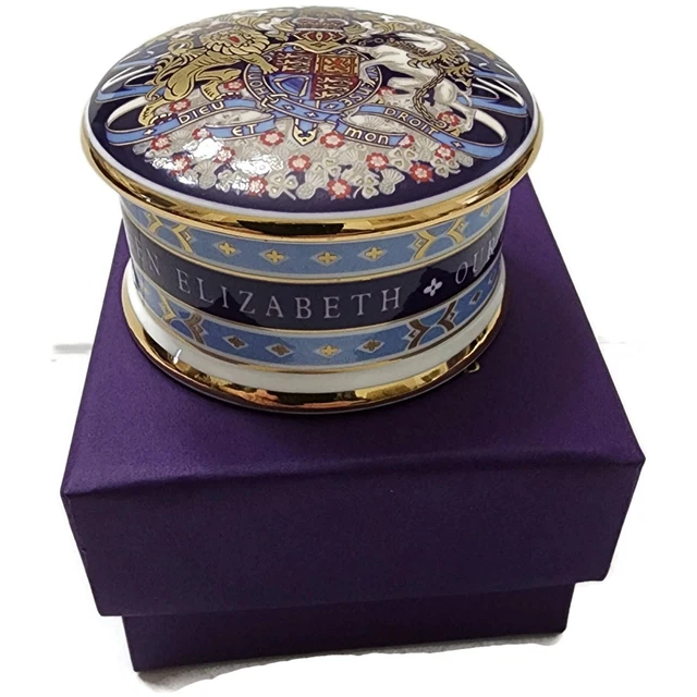 ROYAL COLLECTION TRUST Queen Elizabeth Pillbox Longest Reigning Monarch ...