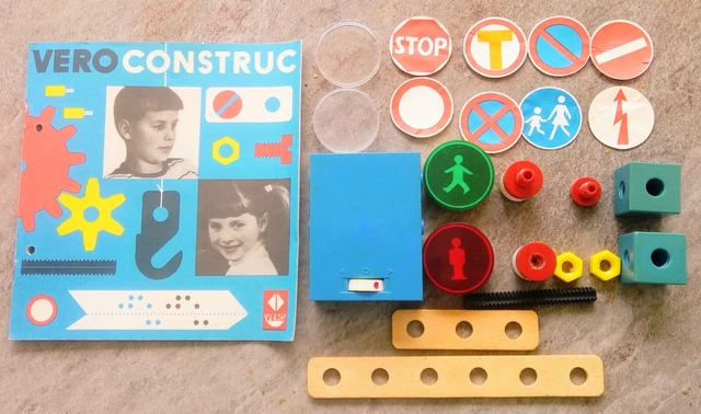 ALTER BAUSATZ VERO Construc 500 DDR, Fußgängerampel Verkehrszeichen ...