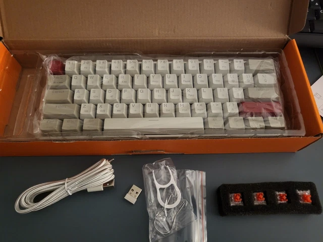 NEWMEN GM610 WIRELESS Mechanical Keyboard, HOT SWAPPABLE, 2.4GHz ...