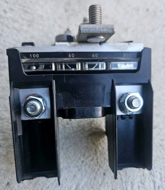 GENUINE HOLDEN COMMODORE Vf Positive Battery Terminal Clamp With Fuse ...