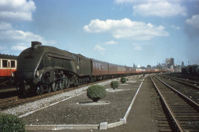 35MM RAILWAY SLIDE: COLOUR-RAIL: BRE 273: CLASS A4: 60016 SILVER KING £ ...