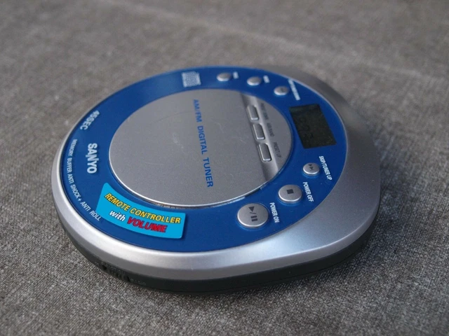 RARE SANYO CDP-T100 Portable AM FM CD Player Digital Anti Shock $39.99 ...