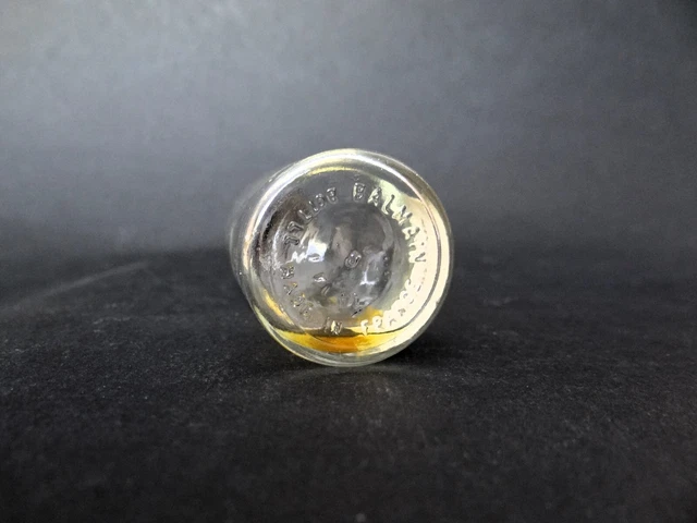 ANCIEN FLACON PARFUM, Balmaîn bouchon bakelite EUR 10,00 - PicClick FR