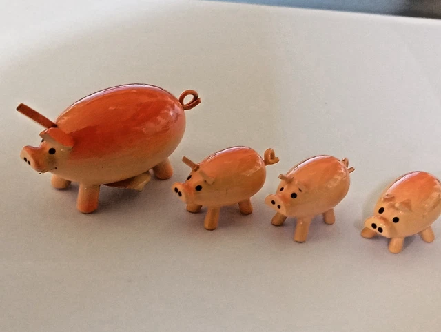 ORIGINAL ERZGEBIRGE MINIATUR Schweine Familie 4 tlg. EUR 15,00 ...