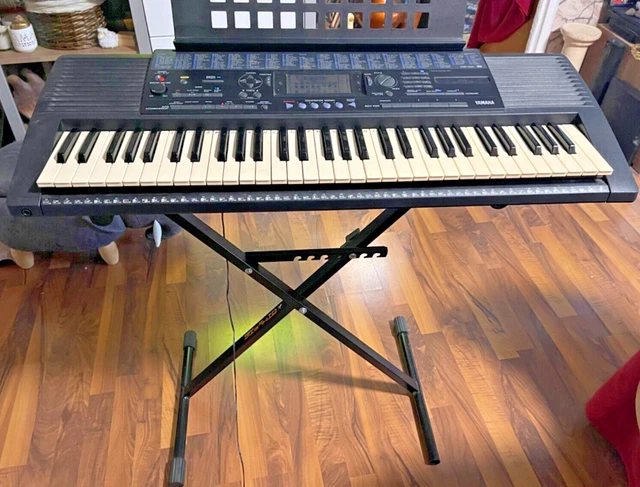 KEYBOARD YAMAHA PSR 320 - Digitales Keyboard mit Ständer Athletic ...