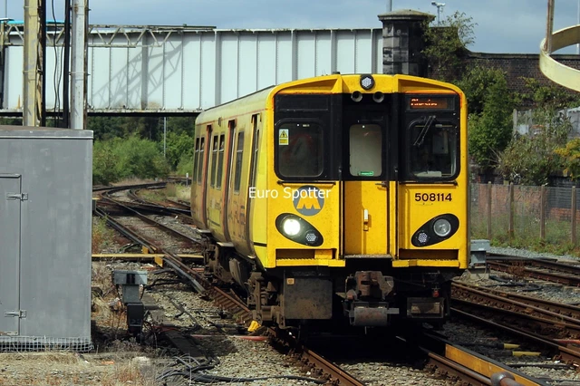 B243 35MM SLIDE Class 508 508114 Chester [CS] £3.54 - PicClick UK