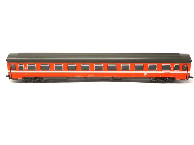 ROCO 44637 - Carrozza FS tipo Eurofima di seconda classe in scala H0 ...