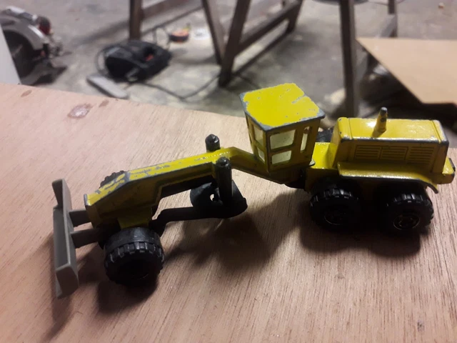 MAJORETTE ENGIN DE Chantier n°331 Niveleuse Jaune En Métal Miniature ...
