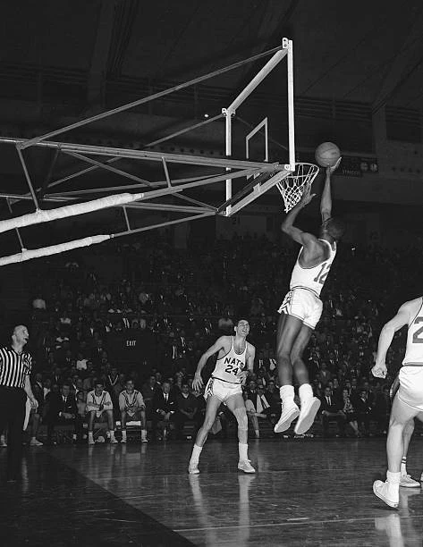 JOE ROBERTS OF The Syracuse Nationals Shoots 1960S Old Basketball Photo ...
