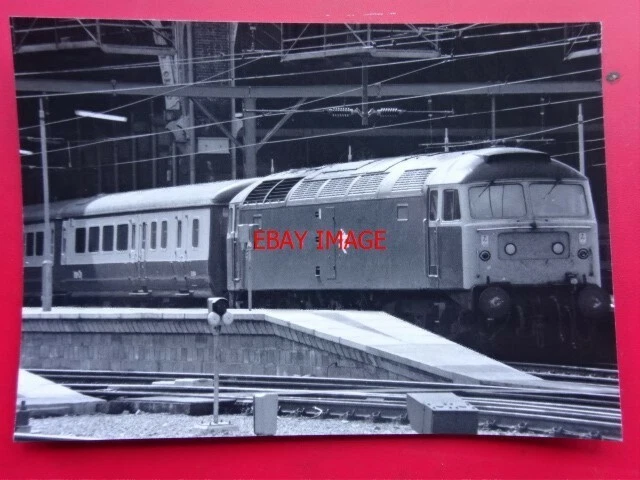 PHOTO CLASS 47 Loco 47546 Stands At London Kings Cross Station 1977 £1. ...