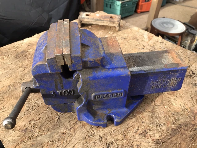 RECORD 3 TON Heavy Duty Bench Vice 4" Jaws Open to 4.5" - 14 kg ...