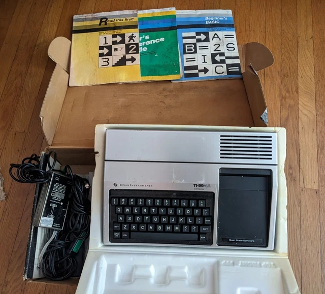 VTG TEXAS INSTRUMENTS TI-99/4A HOME COMPUTER Game System Console ...