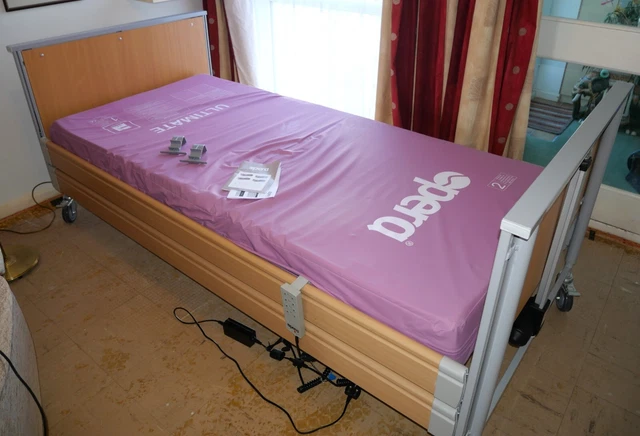 HOSPITAL STYLE BED - Opera Eco/Classic Electric Adjustable Single Bed ...